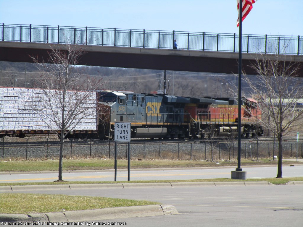 CSX 5473 & BNSF 4517